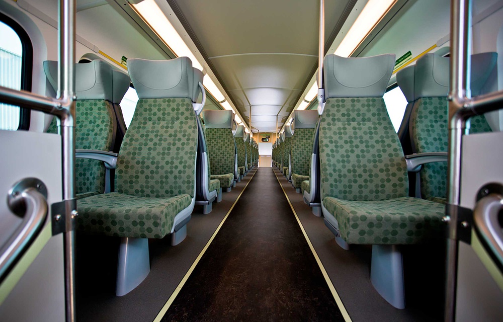 Metrolinx GO Train Toronto| MACH ARCHITEKTUR GMBH