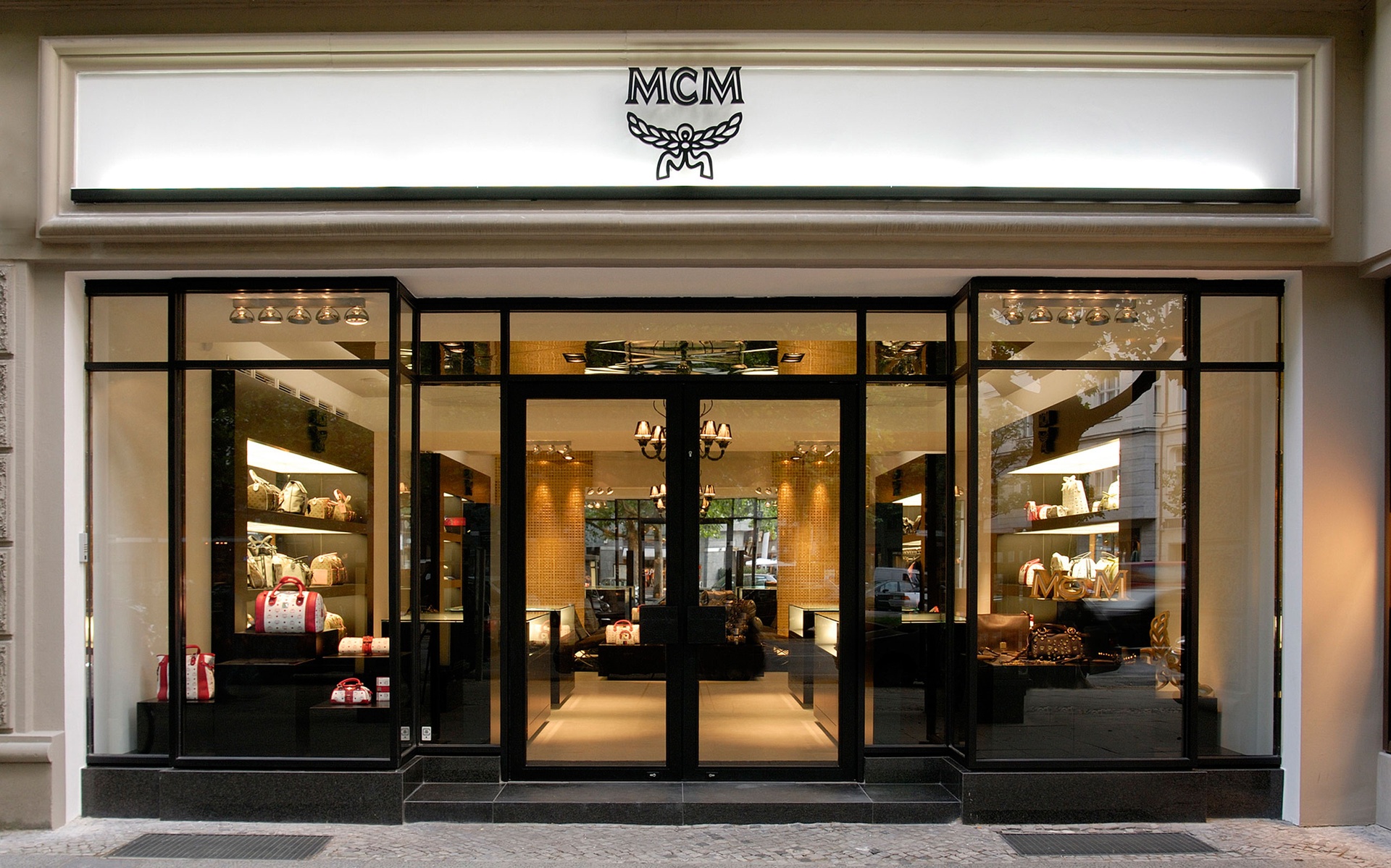 MCM - MCM Flagship Store Berlin - MACH Architecture