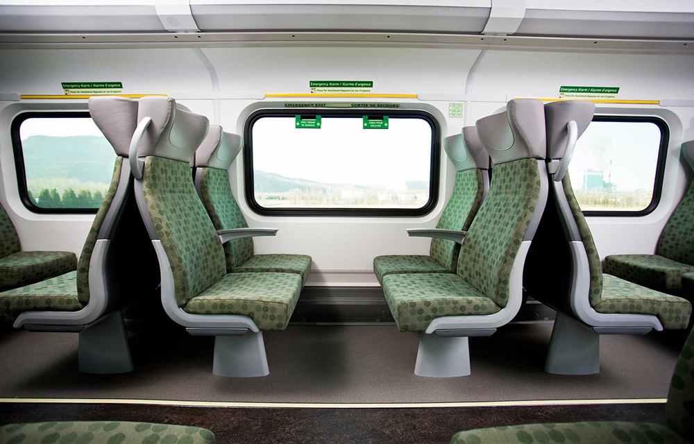 Metrolinx GO Train Toronto| MACH ARCHITEKTUR GMBH